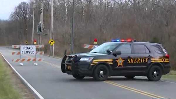 Sheriff IDs teen killed in Warren County double shooting Sheriff IDs teen killed in Warren County double shooting