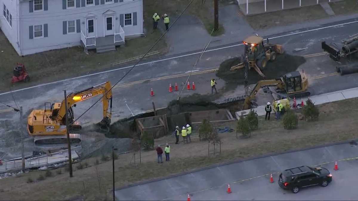Water main breaks on York Road in Sparks