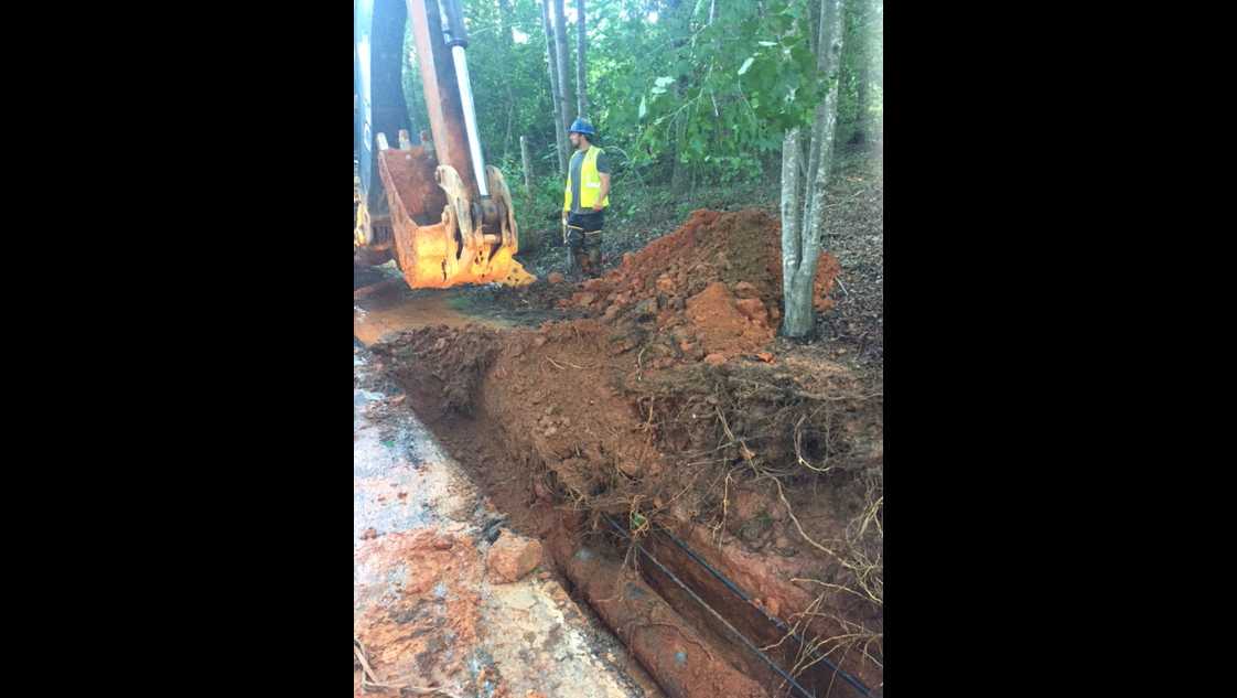 Water main break leaves residents without water in Greer