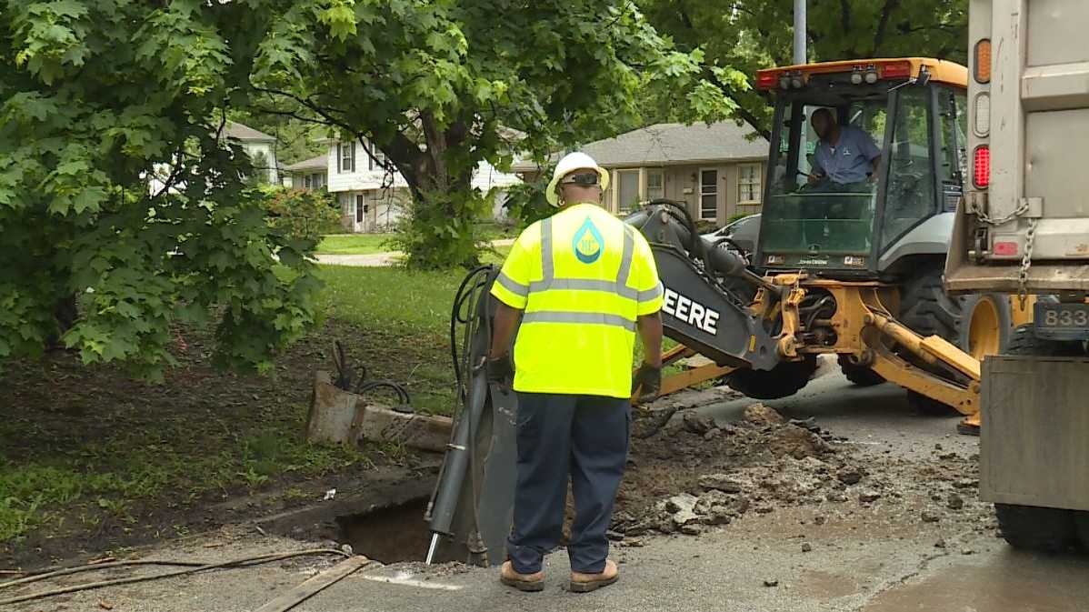Changing seasons lead to more Kansas City water main breaks