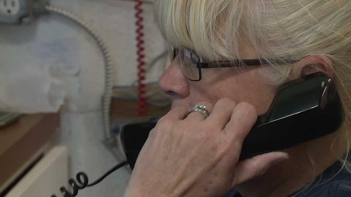 "Her voice will always be in my head," 911 dispatcher remembers call