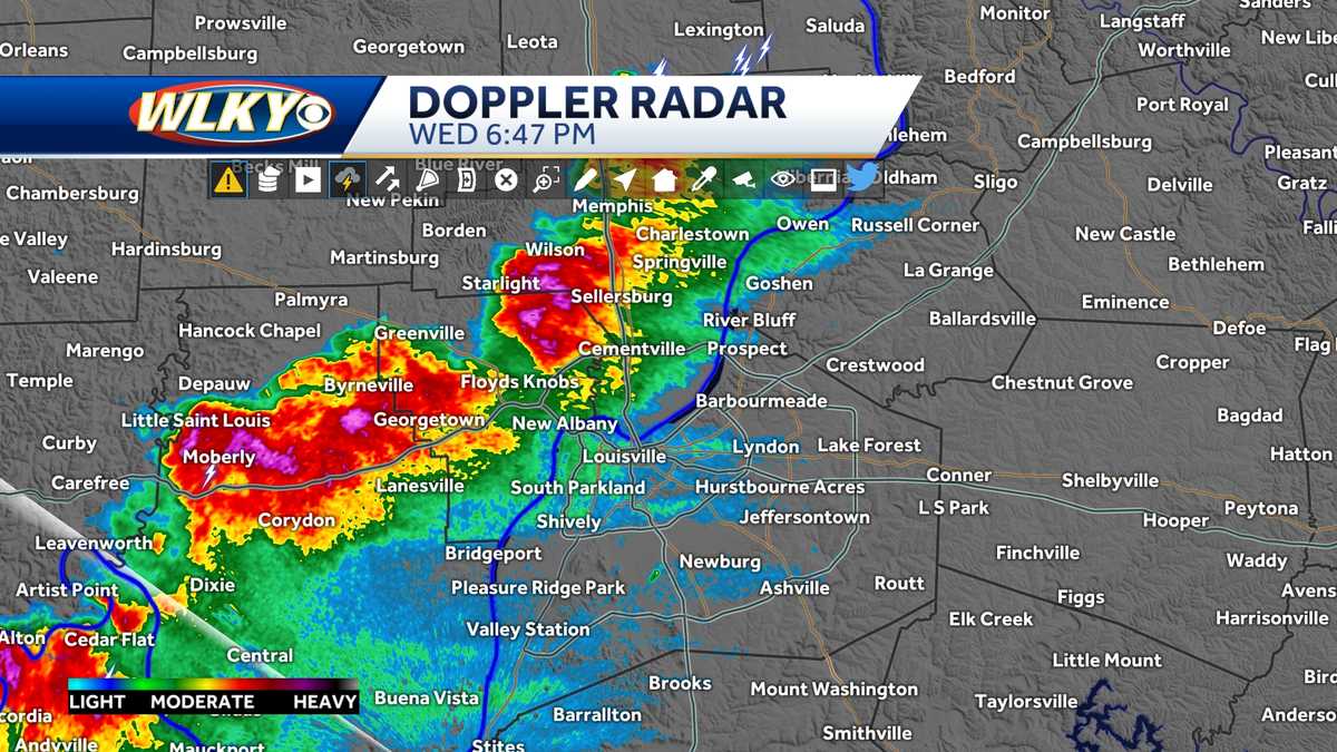 Record-high temperatures in Louisville followed by rain, storms
