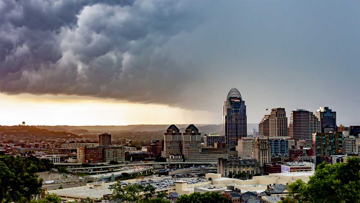 TIMELINE: Strong storms moving into Greater Cincinnati Sunday