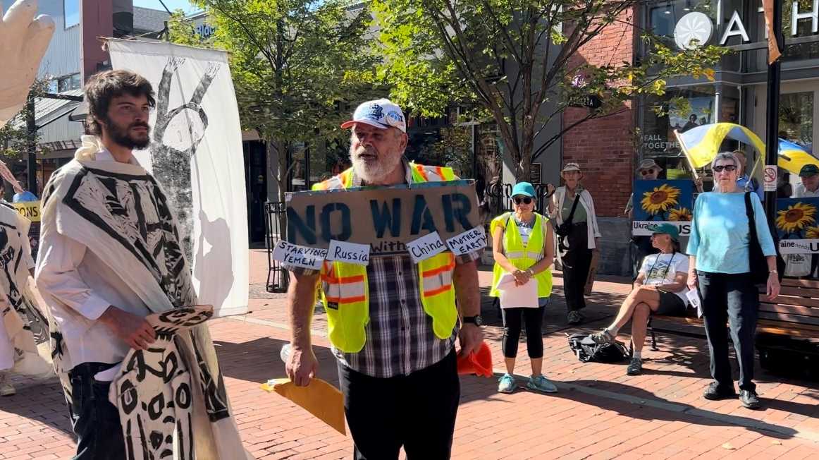 Local activists protest in support of Ukraine