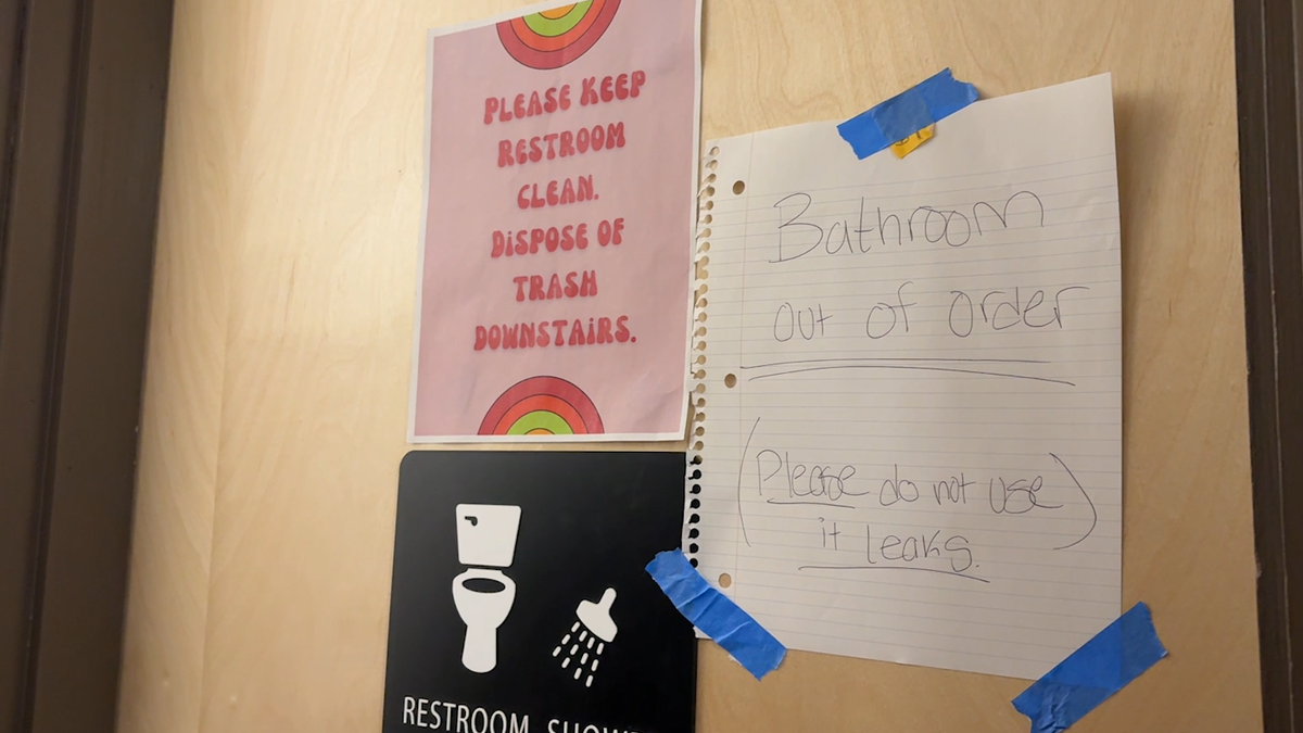UVM students fed up with several dorm problems after getting Burlington ...