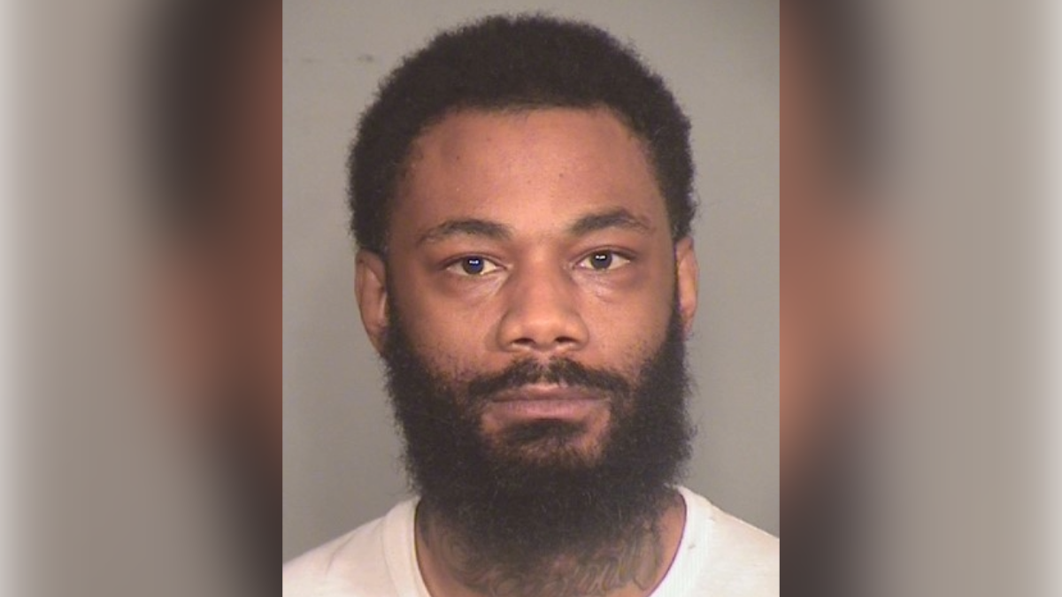Manhunt underway for Milwaukee suspect in teen's fatal shooting