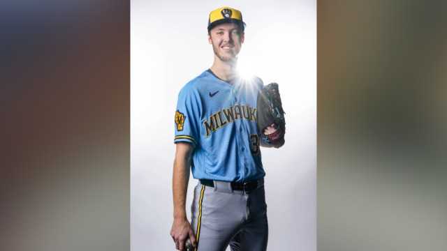 Milwaukee Brewers unveil new powder blue road jersey