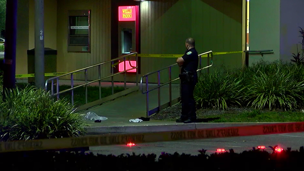 Concealed carry holder fatally shoots armed robber in Orlando, deputies say Concealed carry holder fatally shoots armed robber in Orlando, deputies say