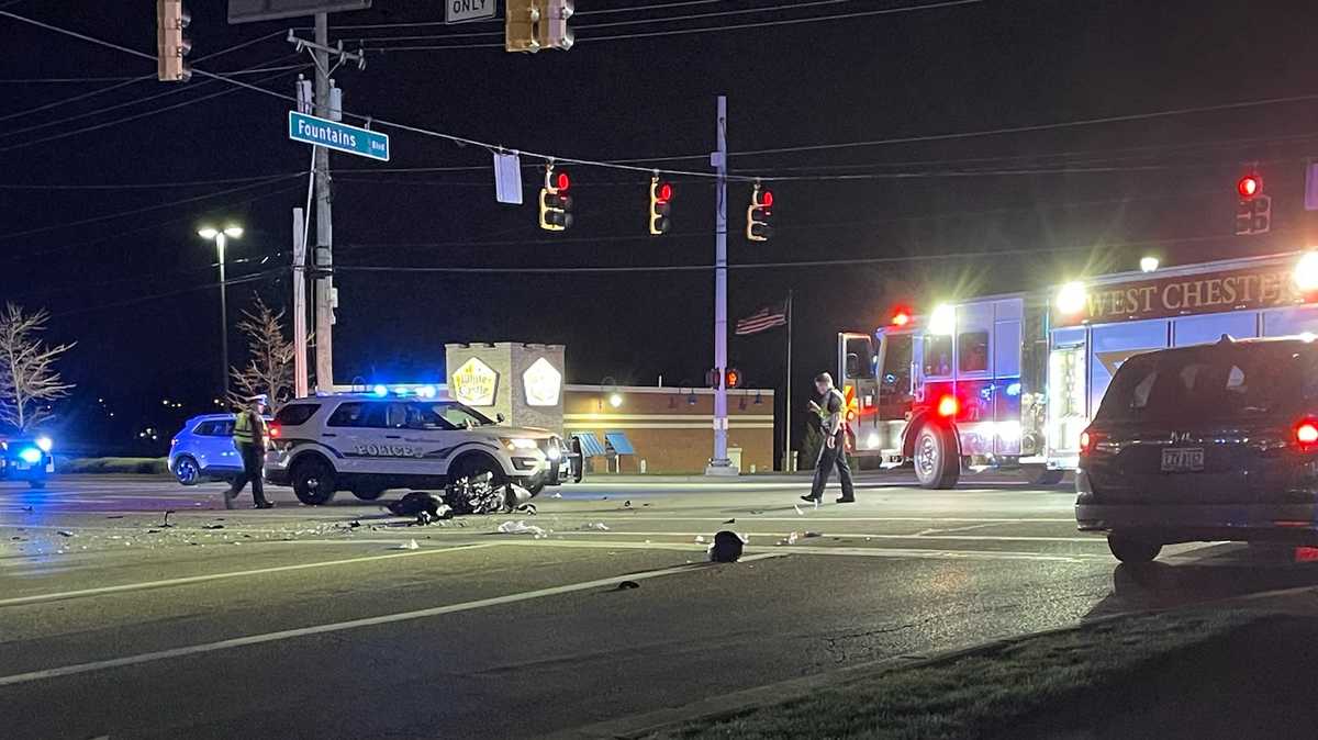 Motorycle crash with injuries reported on Cincinnati Dayton Road