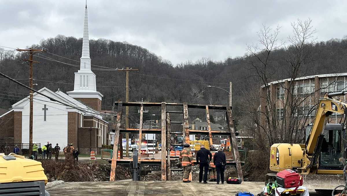 Wheeling, West Virginia Bridge Collapse: 3 people injured