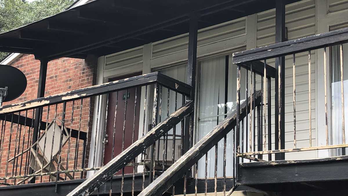 16-year-old dies after shooting at Upstate apartment complex, coroner says 16-year-old dies after shooting at Upstate apartment complex, coroner says