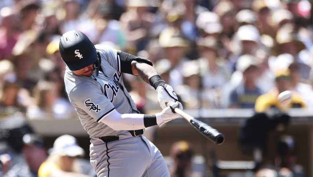 White Sox lose 120th game to tie record