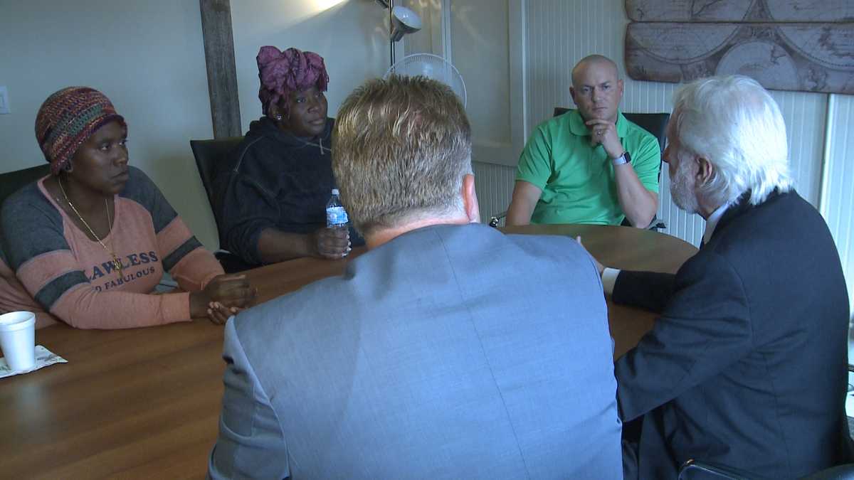 Former police chief meets Wicker family