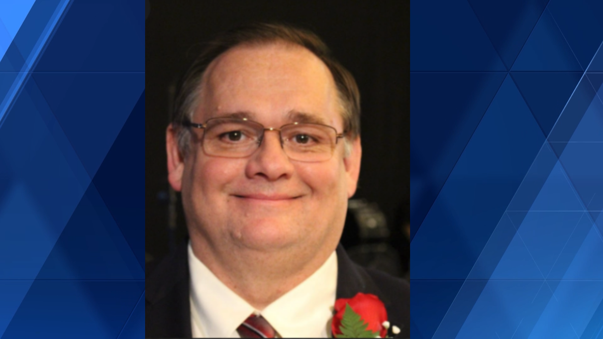 Goshen Local Schools board president resigns following incident in ...
