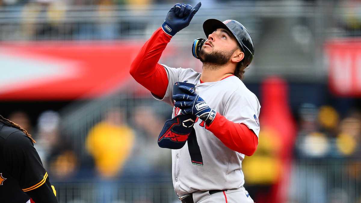 Red Sox complete road sweep of reeling Pirates with 6-1 win