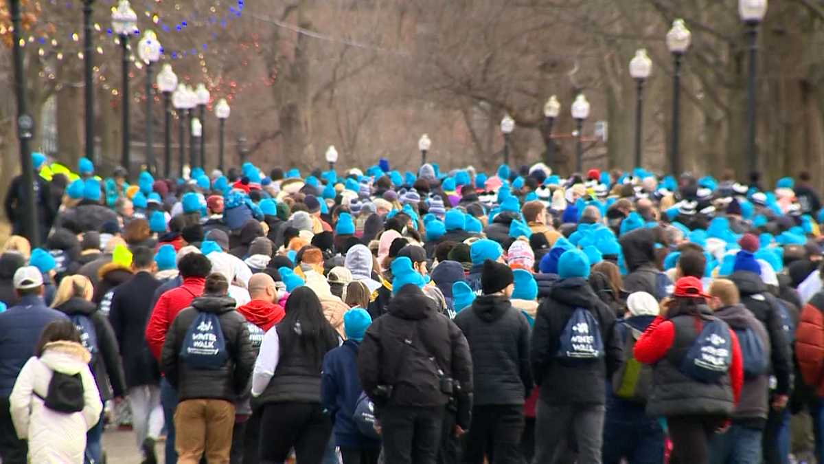 Thousands gather in Boston for fundraiser to end homelessness