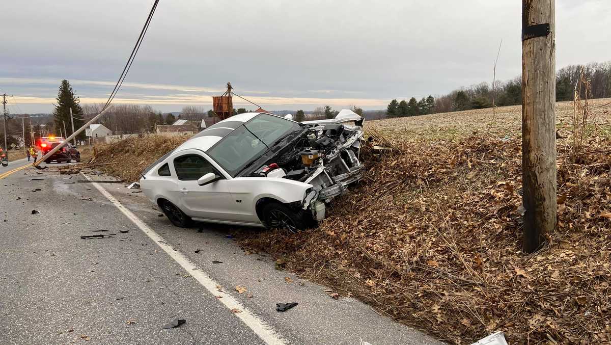 Car Slams Into Utility Pole In York County