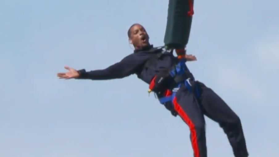 'Never look down': Will Smith bungee jumps out of helicopter into Grand ...