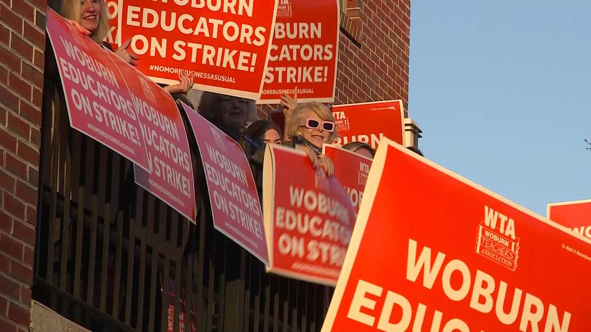 Woburn, Massachusetts, prepares for strike as teachers hold rally