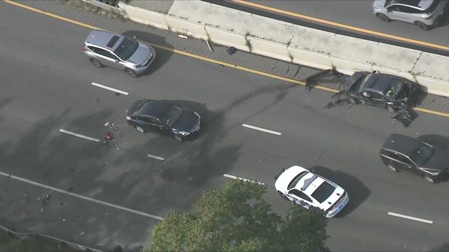 Driver seriously hurt in crash that caused heavy traffic on I-290