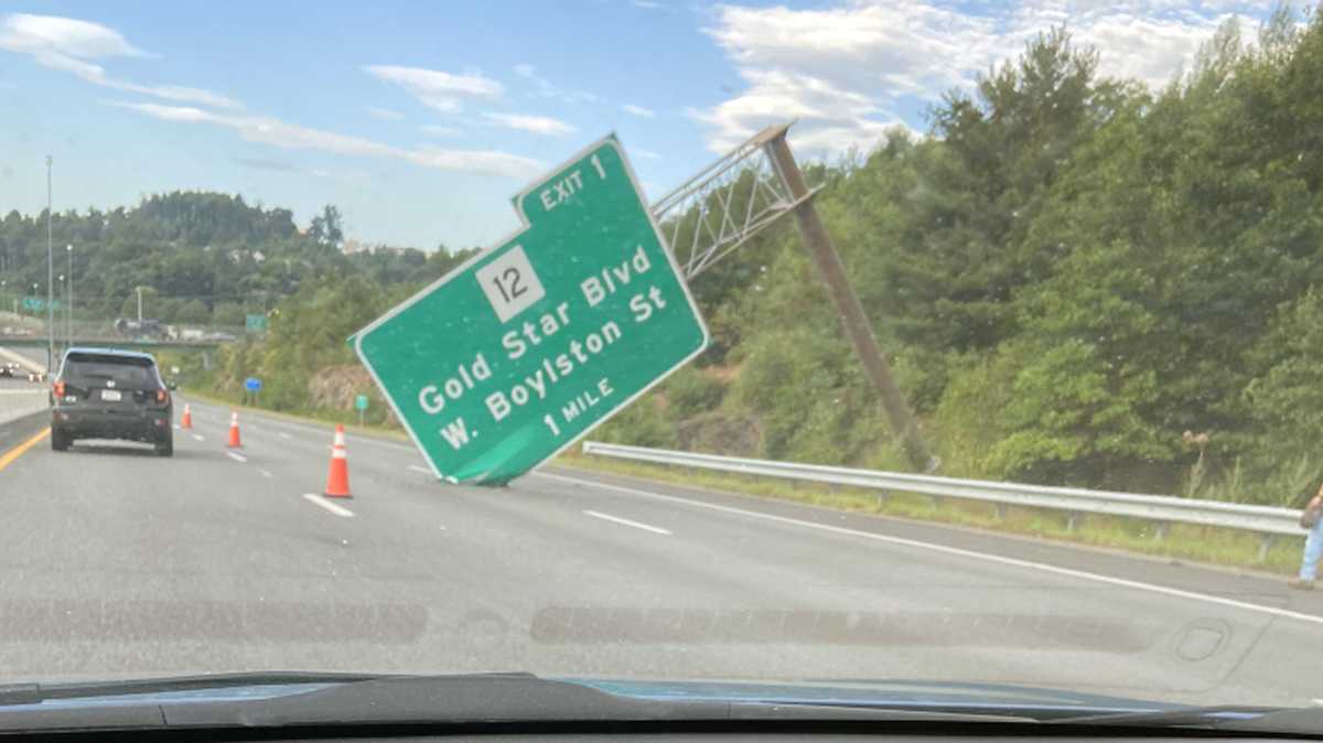 Inspectors determine cause of highway sign collapse