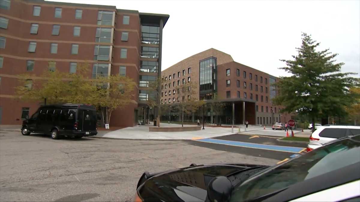 1 dead, 1 injured in shooting on Worcester State campus