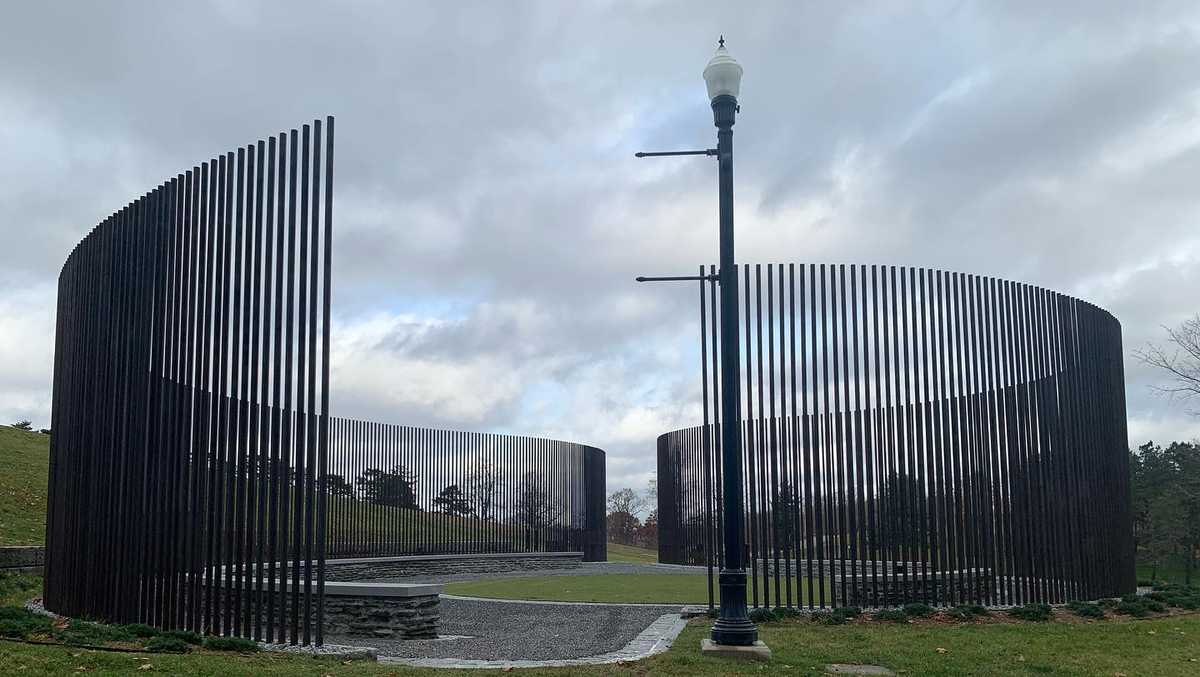 Worcester dedicates renovated Memorial Grove, WWI monument