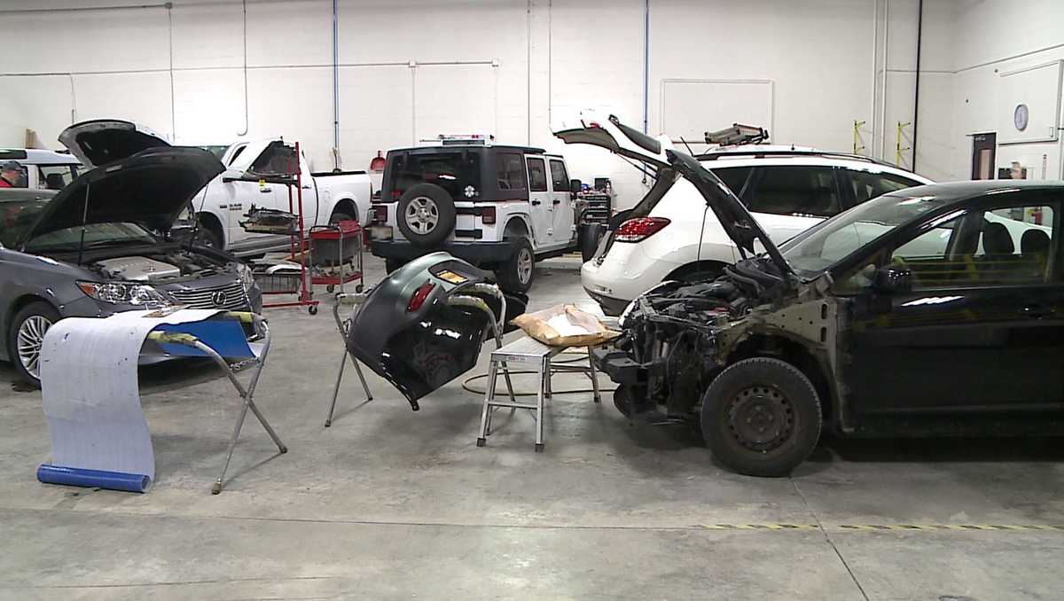 Local auto shop pull in repairs after wintry weekend