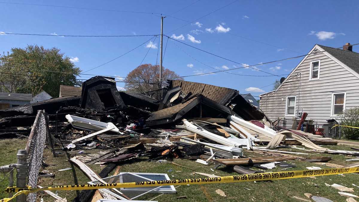 Neighbors bewildered after house explodes in Essex