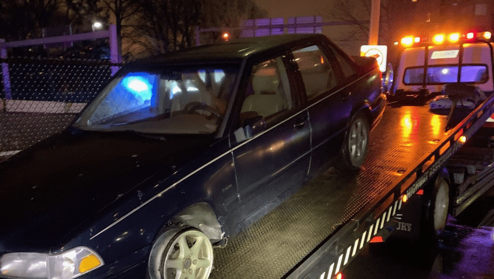 Police stop 'heavily intoxicated' wrong-way driver Christmas morning Police stop 'heavily intoxicated' wrong-way driver Christmas morning