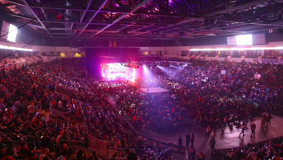 Monday Night RAW debuts at Rio Rancho Events Center