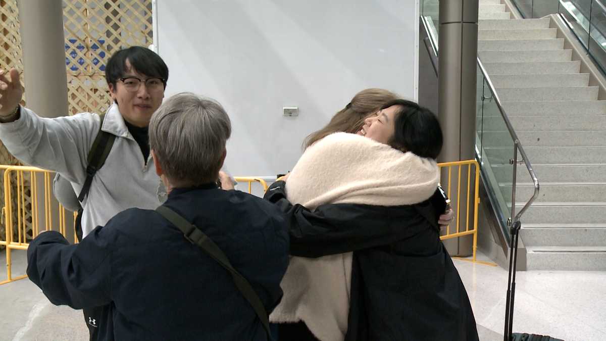 Families reunite at XNA amid busy Thanksgiving travel
