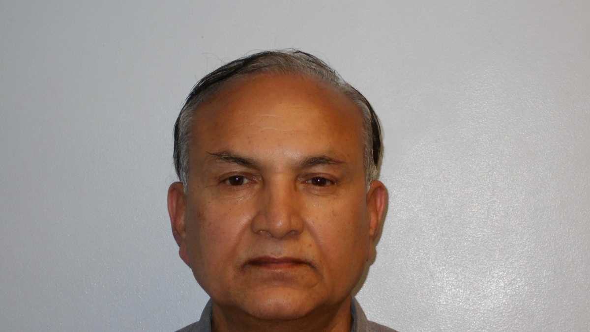 Vape store owner accused of sexually assaulting female customer