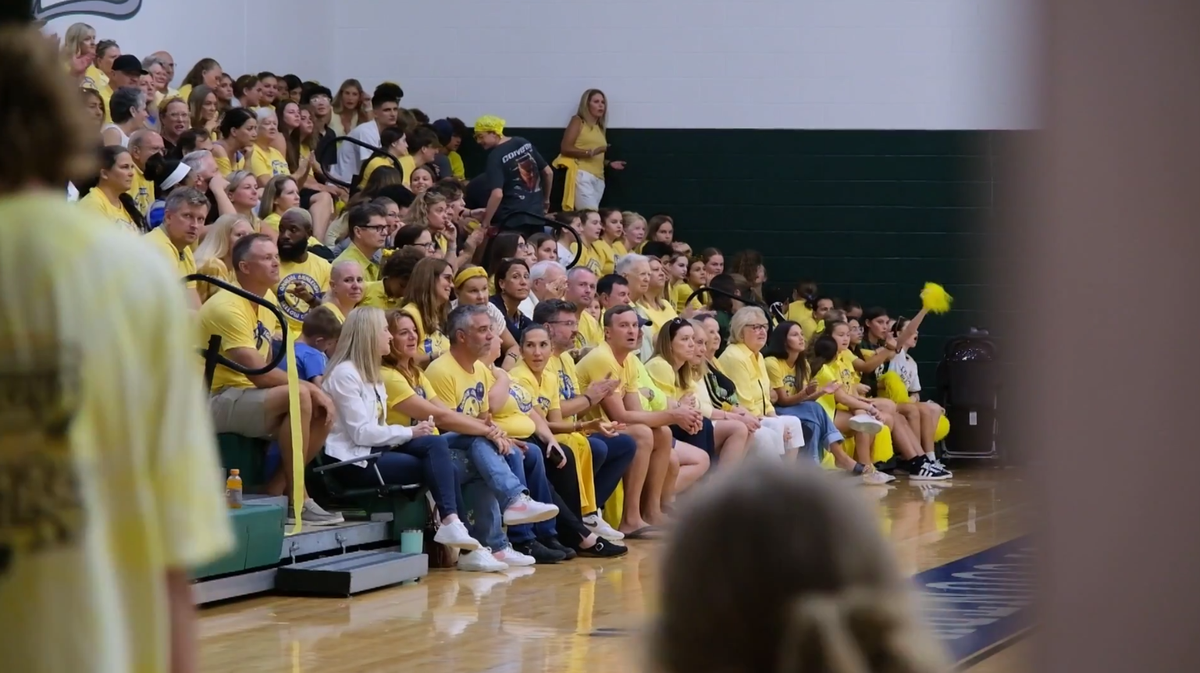 'Yellow Out’ game honors Naples teen who died of bone cancer