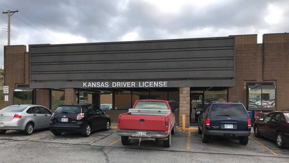 Mission, Kan. Driver's License Office closed after suspected COVID-19 case
