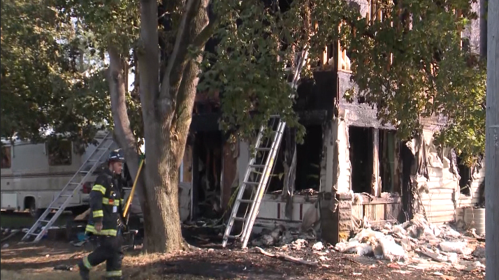 Firefighter hurt battling blaze