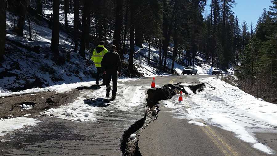 100-foot stretch of Yosemite road cracks opens