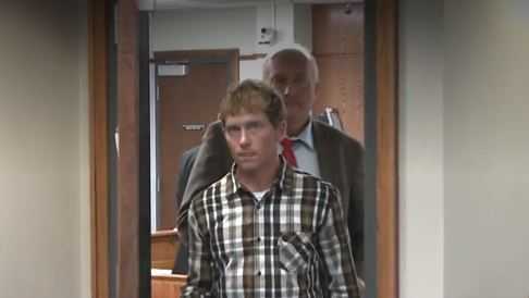 Man faces 40 charges of animal neglect, 4 dead dogs found on property