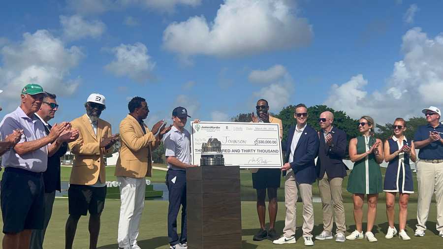 Zach Johnson wins his PGA Tour Champions debut less than 2 weeks after ...