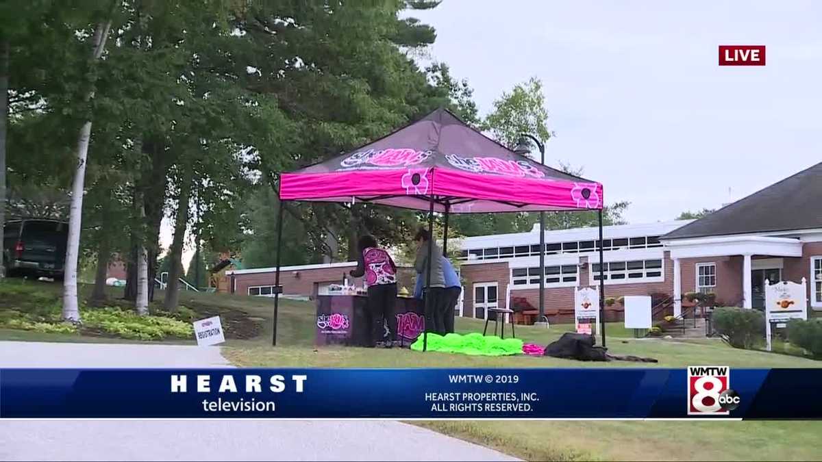 Dynamic Fit Challenge takes families, athletes through obstacle course