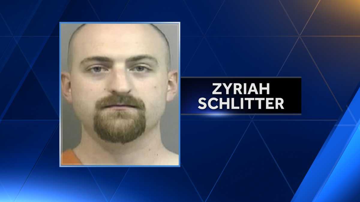 Iowa man given new trial gets probation in daughter's death