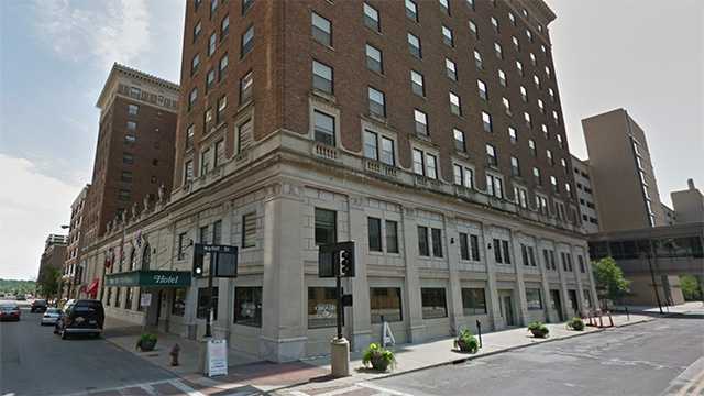 Des Moines landmark celebrates 100 years