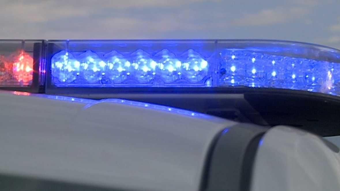 Police: Hammer, knives wielded in Iowa family brawl