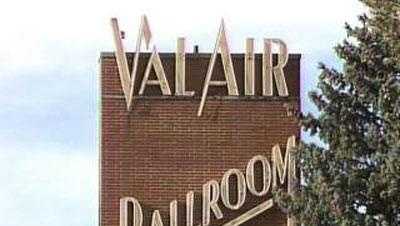 Val Air Ballroom on market for $2.6M