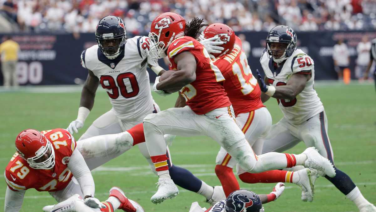 Chiefs release Jamaal Charles