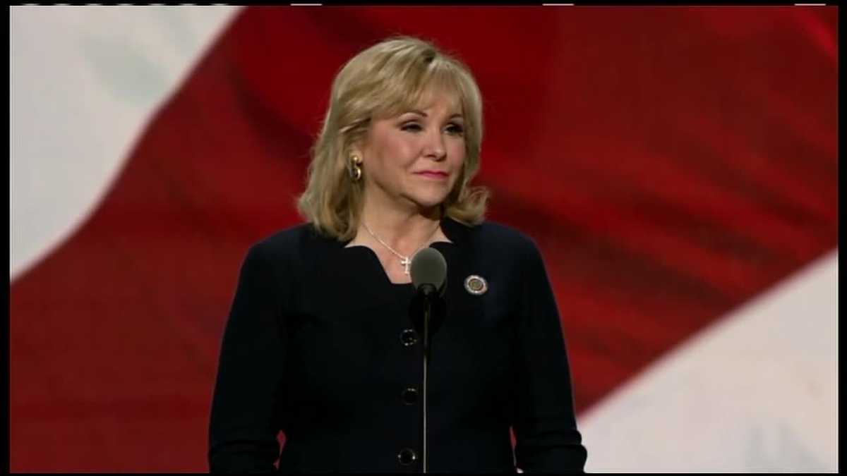 Gov. Mary Fallin named vice chair of President-elect Trump's transition ...