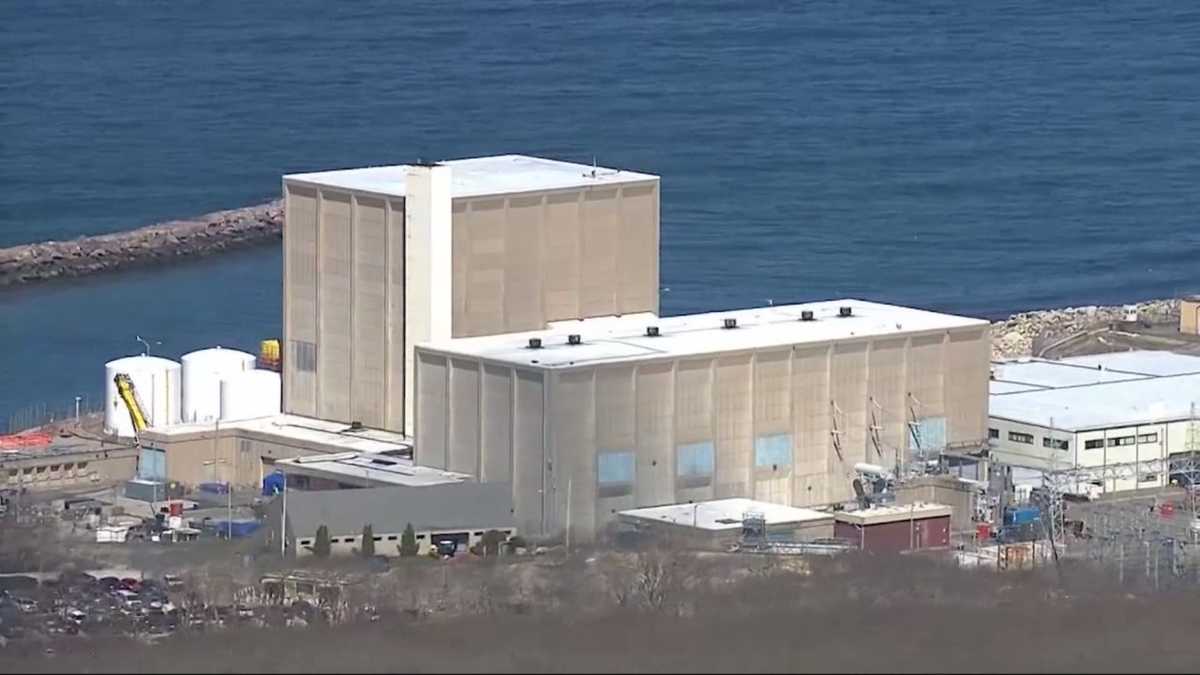 Pilgrim Nuclear Power Station workers prep for shutdown after 47 years
