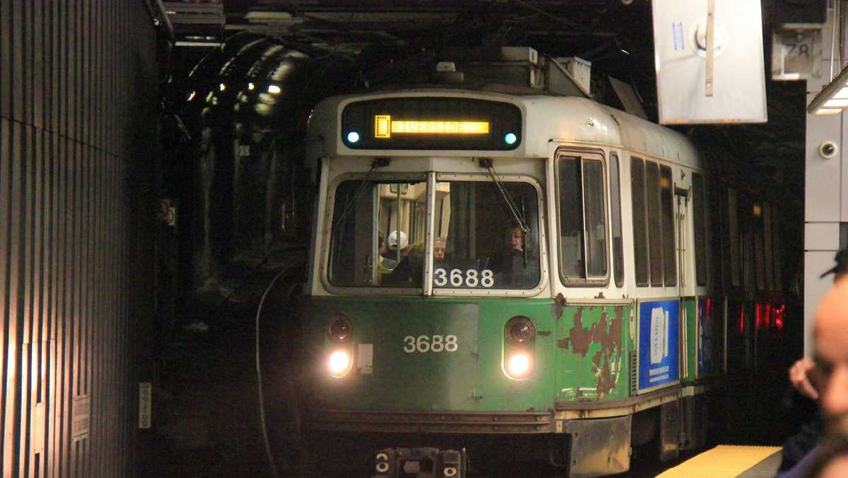 Recent Green Line derailment shows MBTA's lack of transparency, report says