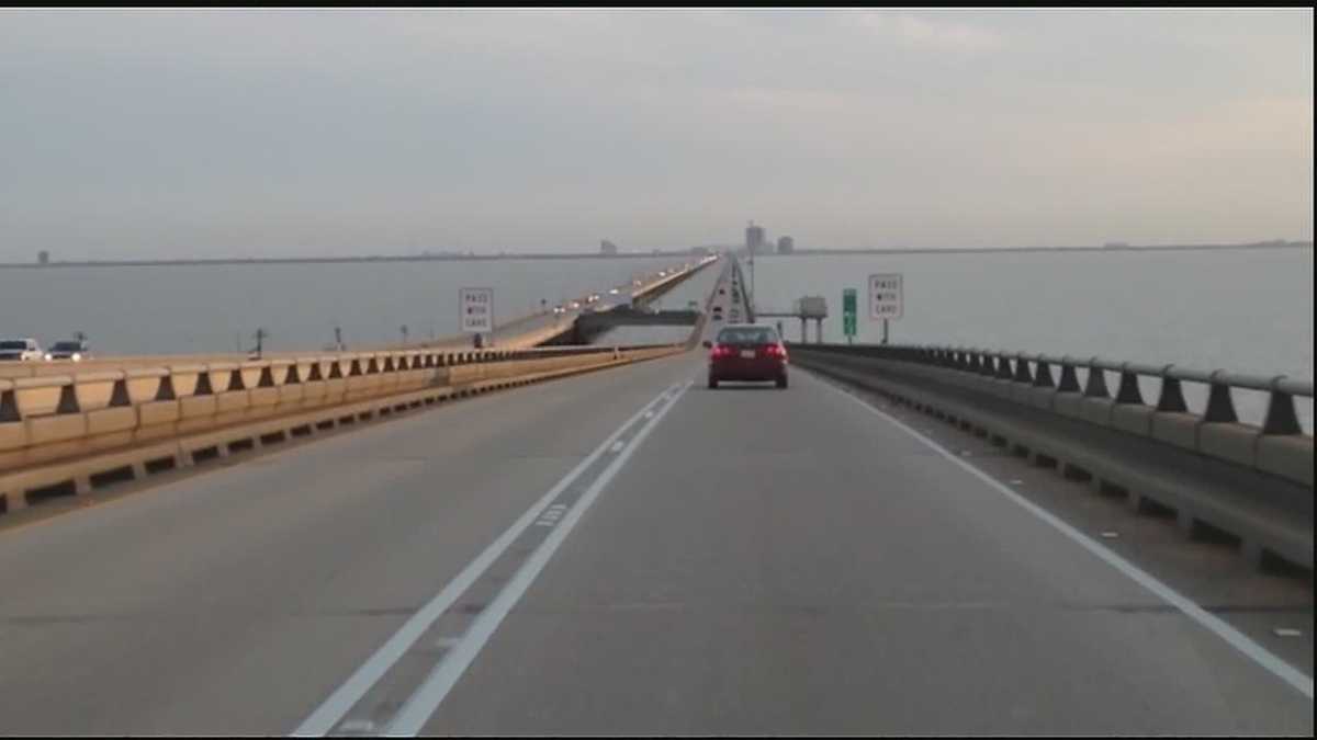 New Orleans Causeway Bridge closed fog