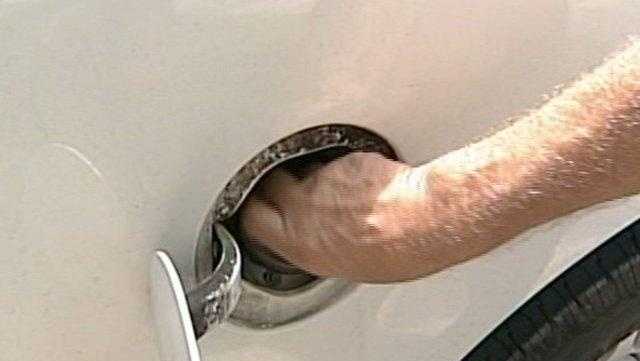 Thieves stealing gas by drilling into tanks, Florida authorities say